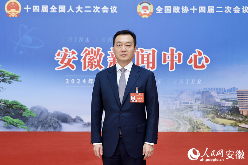 人民网